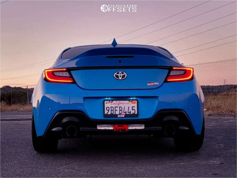 2022 Toyota GR86 with 18x8 45 Enkei Ts-7 and 225/40R18 Toyo Tires ...
