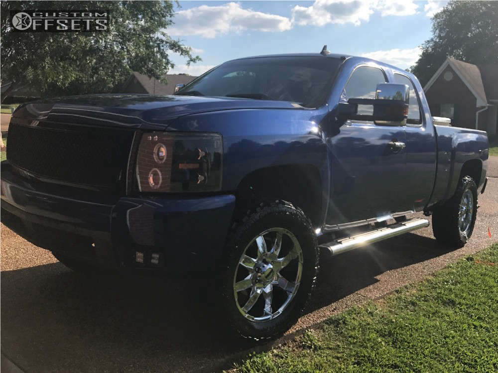 2007 Chevrolet Silverado 1500 with 20x9 18 Ultra Phantom and 35/12.5R20 ...