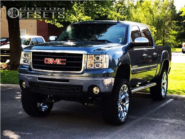 2009 GMC Sierra 1500 with 26x10 30 OE Performance 169 and 37/13.5R26 ...