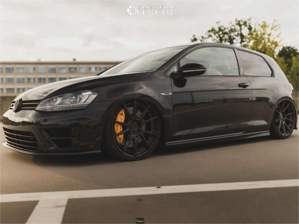 2016 Volkswagen Golf R with 20x8.5 50 BC Forged HCA382 and 225/30R20 ...