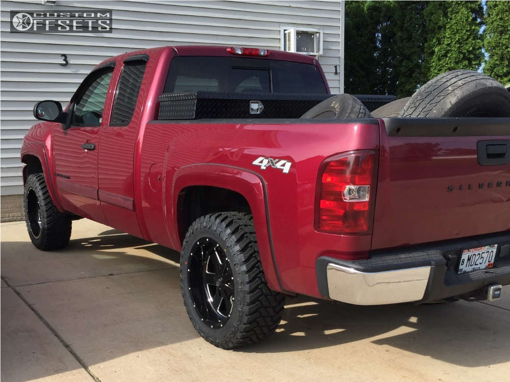 2007 Chevrolet Silverado 1500 with 20x10 -25 Vision ARC and 33/12.5R20 ...
