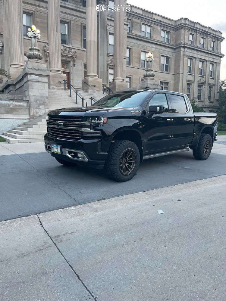 2020 Chevrolet Silverado 1500 with 20x10 -18 Fuel Rebel 6 and 285/60R20 ...
