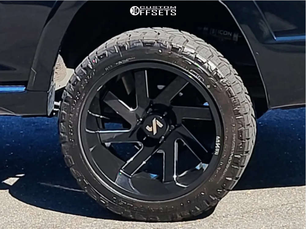 2017 Toyota 4Runner with 22x12 -51 ARKON OFF-ROAD Lincoln and 33/12 ...