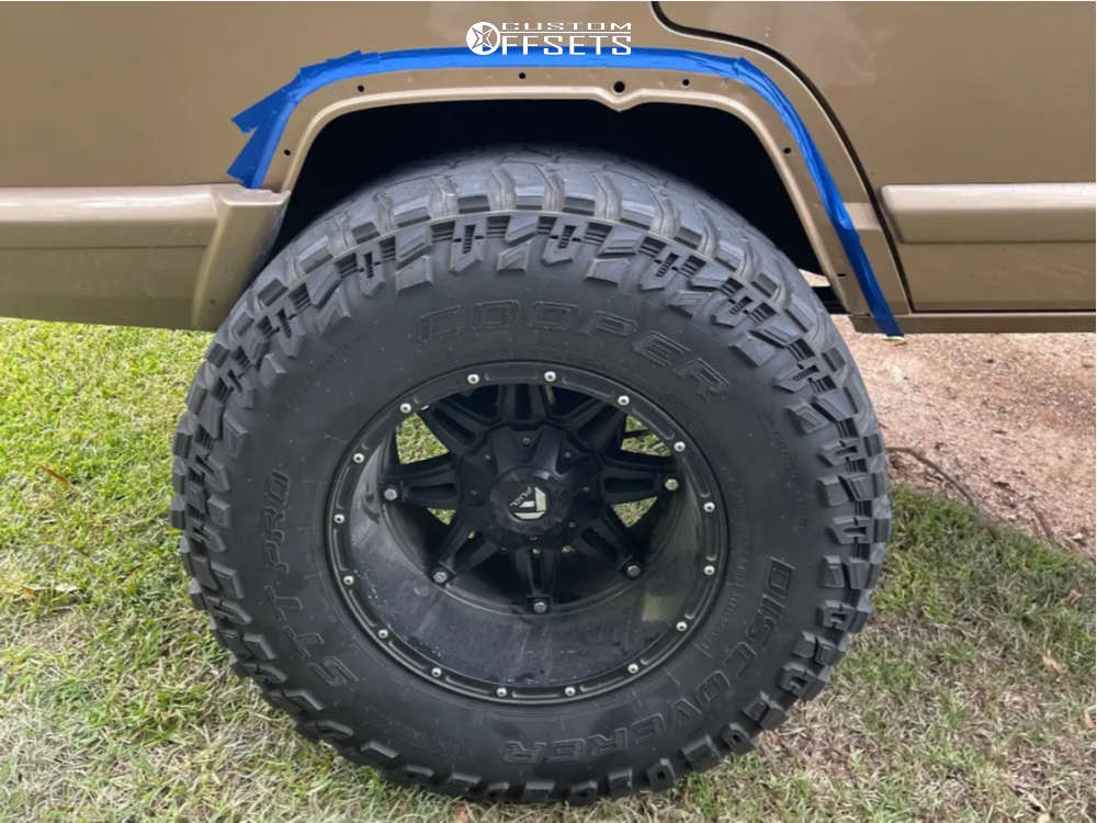 2000 Jeep Cherokee with 18x12 -44 Fuel Hostage and 37/13.5R18 Cooper ...