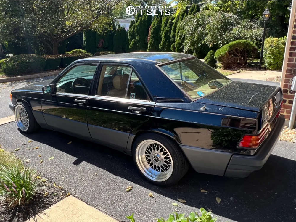 1993 Mercedes-Benz 190E with 17x8.5 15 JNC Jnc004 and 205/35R17 Lexani ...