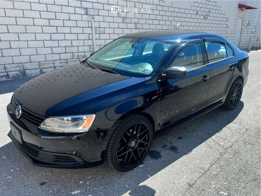 2013 Volkswagen Jetta with 19x8.5 35 Curva C300 and 235/35R19 Achilles ...