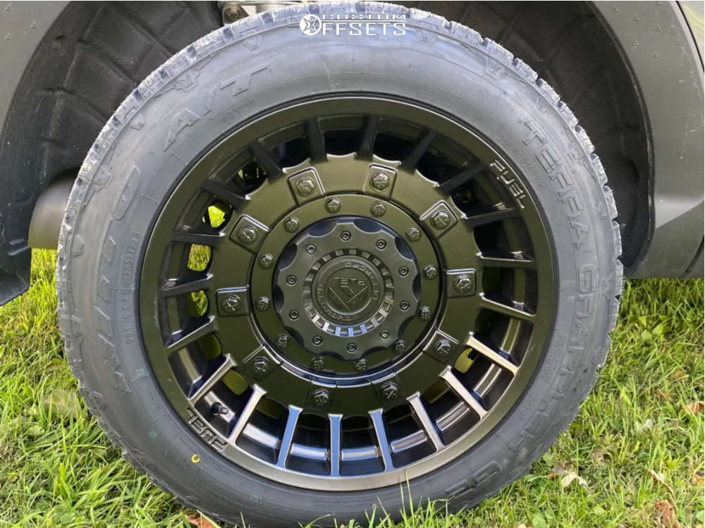 2022 Hyundai Santa Cruz with 20x10 -18 Fuel Militia and 265/50R20 Nitto ...