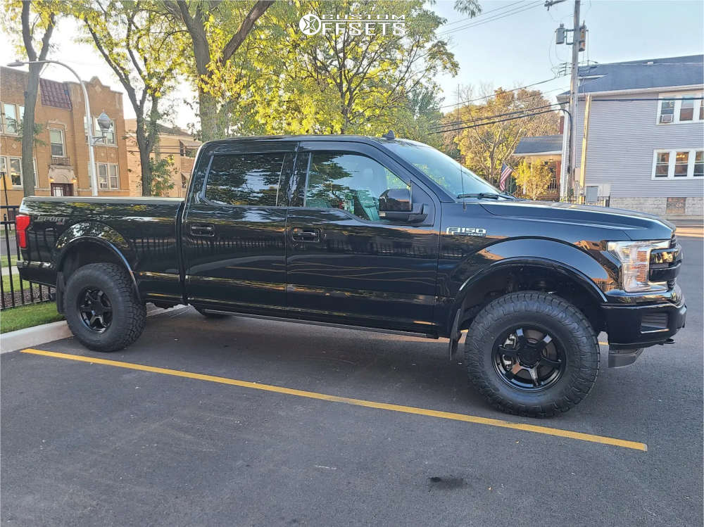2020 Ford F-150 with 17x8.5 18 Motegi Mr150 Trailite and 35/11.5R17 ...