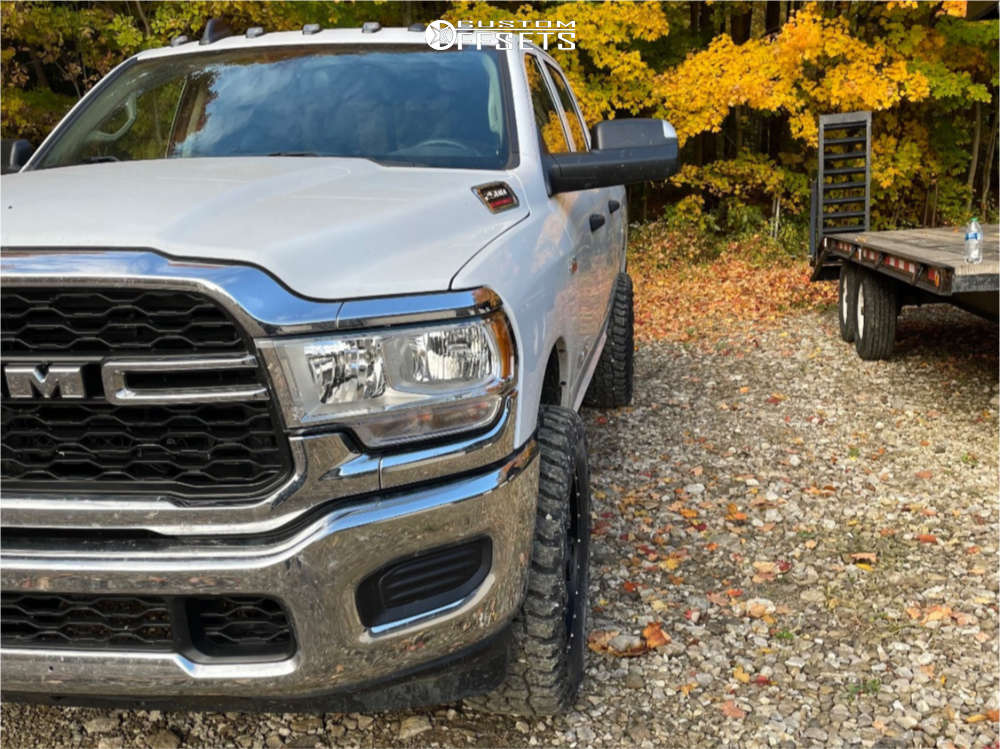 2019 Ram 2500 with 20x9 18 Method The Standard and 33/12.5R20 Mickey ...