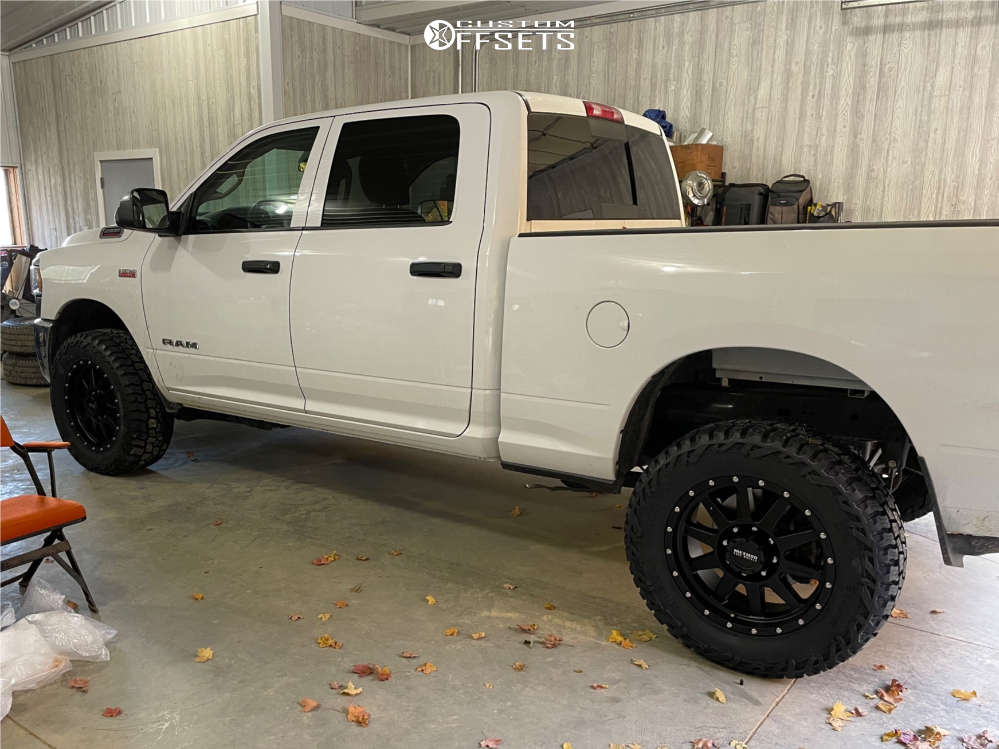 2019 Ram 2500 with 20x9 18 Method The Standard and 33/12.5R20 Mickey ...