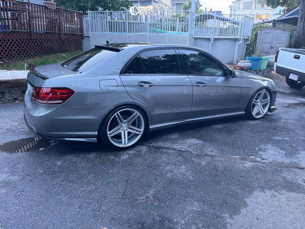 2013 Mercedes-Benz E350 with 20x9 32 Verde Parallax and 225/35R20 ...