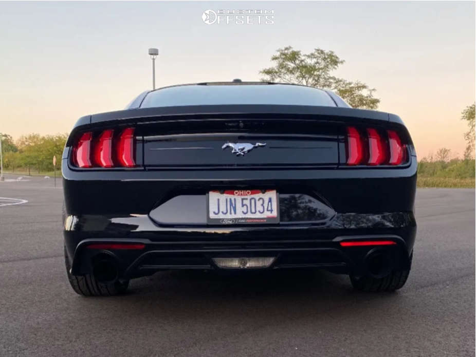 2020 Ford Mustang with 20x9 30 Aodhan Aff7 and 275/35R20 Nitto Nt555 G2 ...