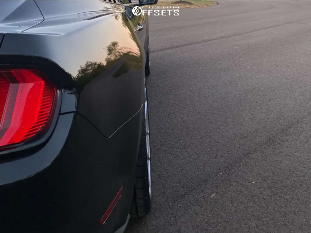 2020 Ford Mustang with 20x9 30 Aodhan Aff7 and 275/35R20 Nitto Nt555 G2 ...