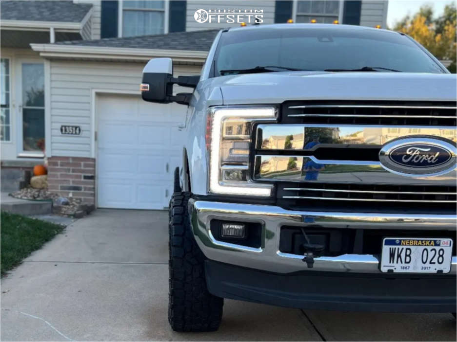 2019 Ford F-250 Super Duty with 20x10 -18 Fuel Contra and 35/12.5R20 ...