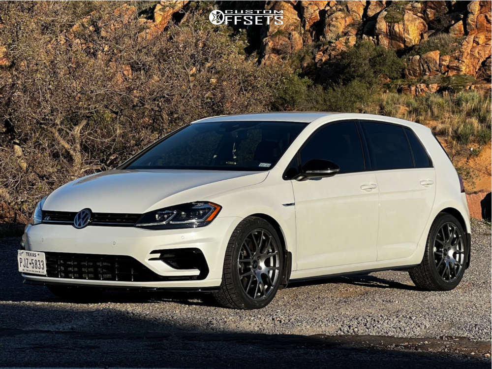 2019 Volkswagen Golf R with 18x8.5 45 Neuspeed RSe12 and 245/40R18 ...