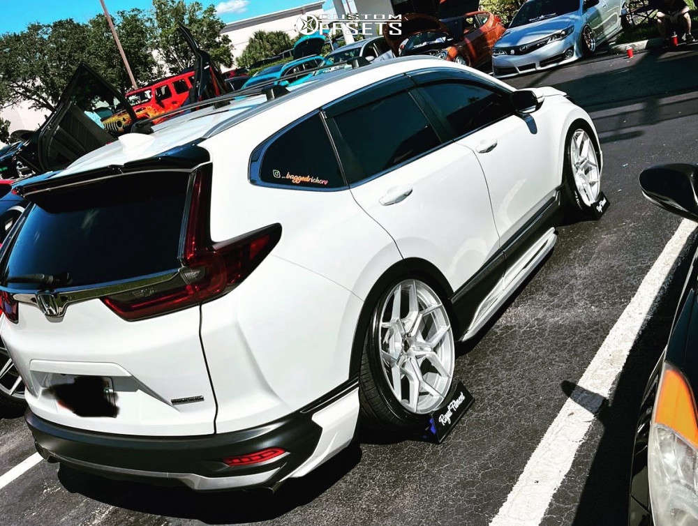 2021 Honda CR-V with 21x10.5 40 Blaque Diamond Bd-f25 and 245/35R21 Lionhart LH-Five and Air ...