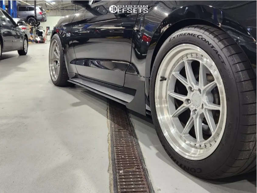 2015 Ford Mustang with 19x9.5 15 Aodhan Ds08 and 255/40R19 Continental ...