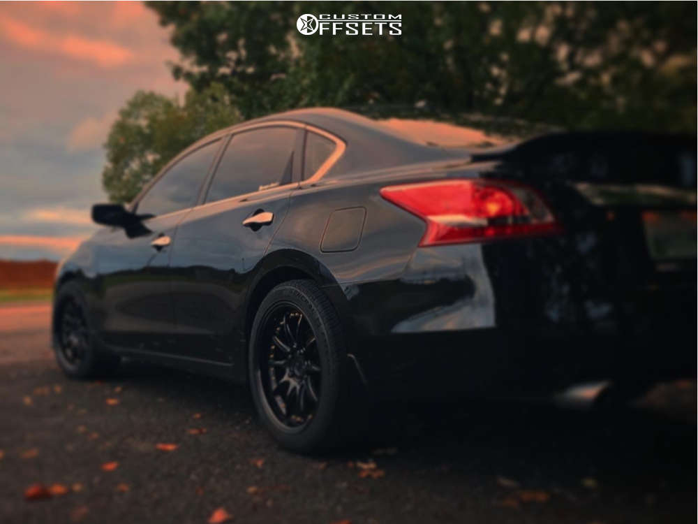 Nissan Altima 2013 Black Rims