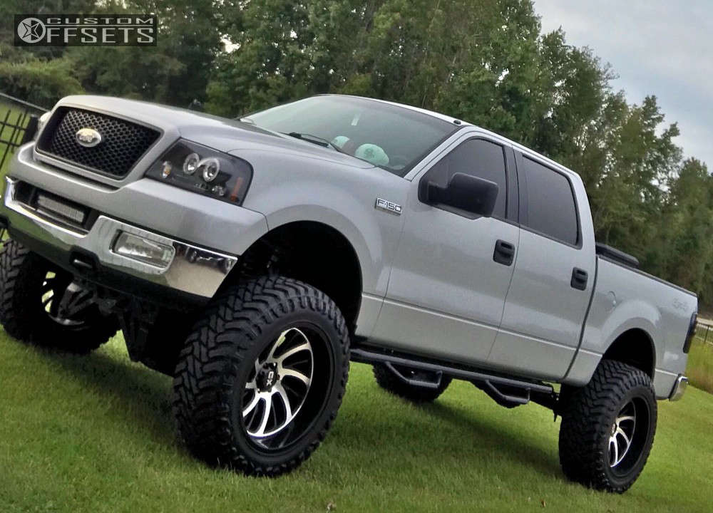 2004 Ford F-150 with 22x12 -44 XD Surge and 37/13.5R22 Atturo Trail ...
