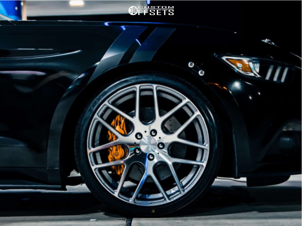 2015 Ford Mustang with 20x9 35 Element El006 and 245/35R20 Toyo Tires ...