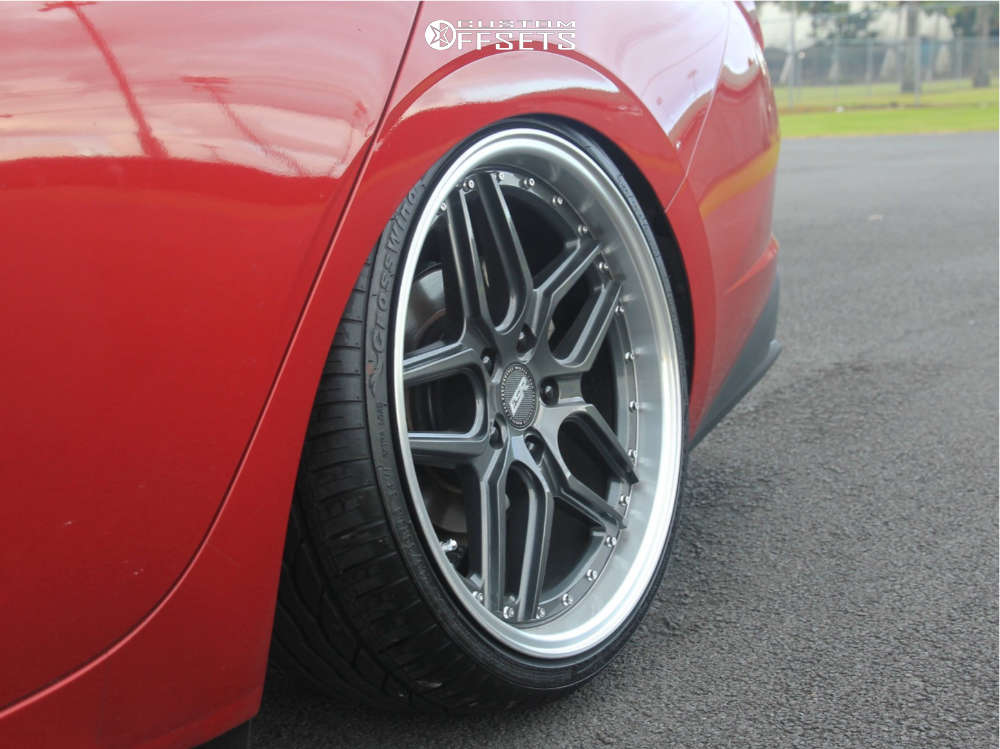 2022 Hyundai Elantra with 18x8.5 30 ESR Cs15 and 215/35R18 Delinte D7 ...