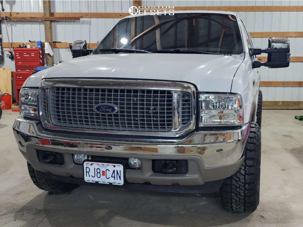 2002 Ford Excursion with 20x12 -44 Hostile Sprocket and 275/55R20 ...