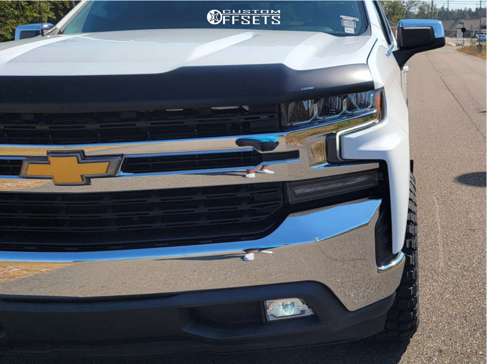 2019 Chevrolet Silverado 1500 with 17x8.5 0 Method Mr316 and 285/70R17 ...