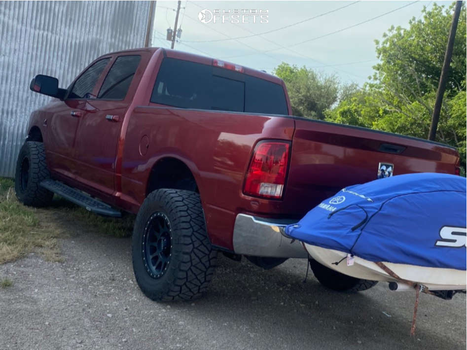 2012 Ram 2500 with 18x9 -12 Method Mr305 and 33/12.5R18 Nitto Ridge ...