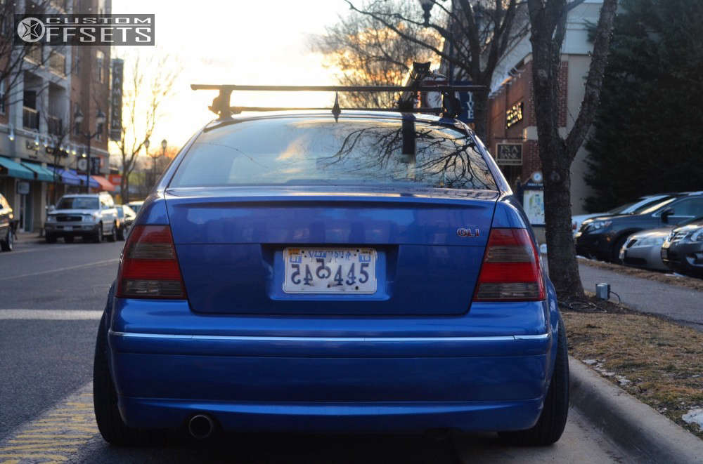 2005 Volkswagen Jetta with 18x8.75 20 XXR 530 and 215/35R18 Nankang NS ...