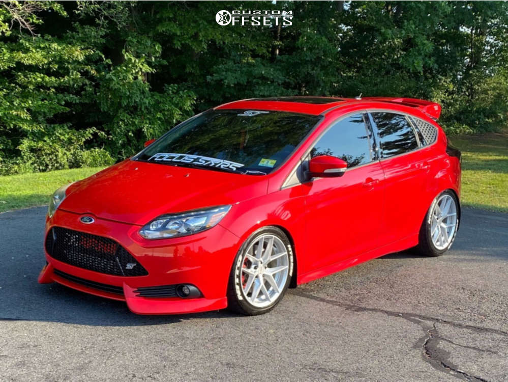 2014 Ford Focus with 18x8.5 45 Rotiform Flg and 245/40R18 Nitto Nt555 ...