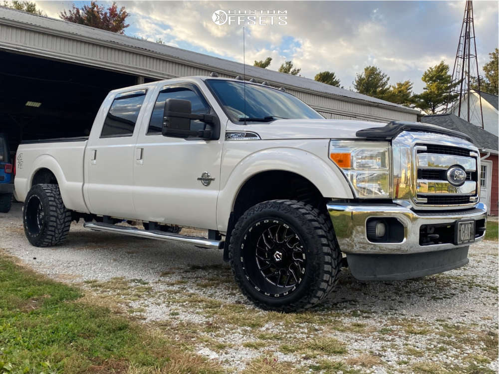 2011 Ford F-250 Super Duty with 20x12 -44 TIS 544BM and 33/12.5R20 ...