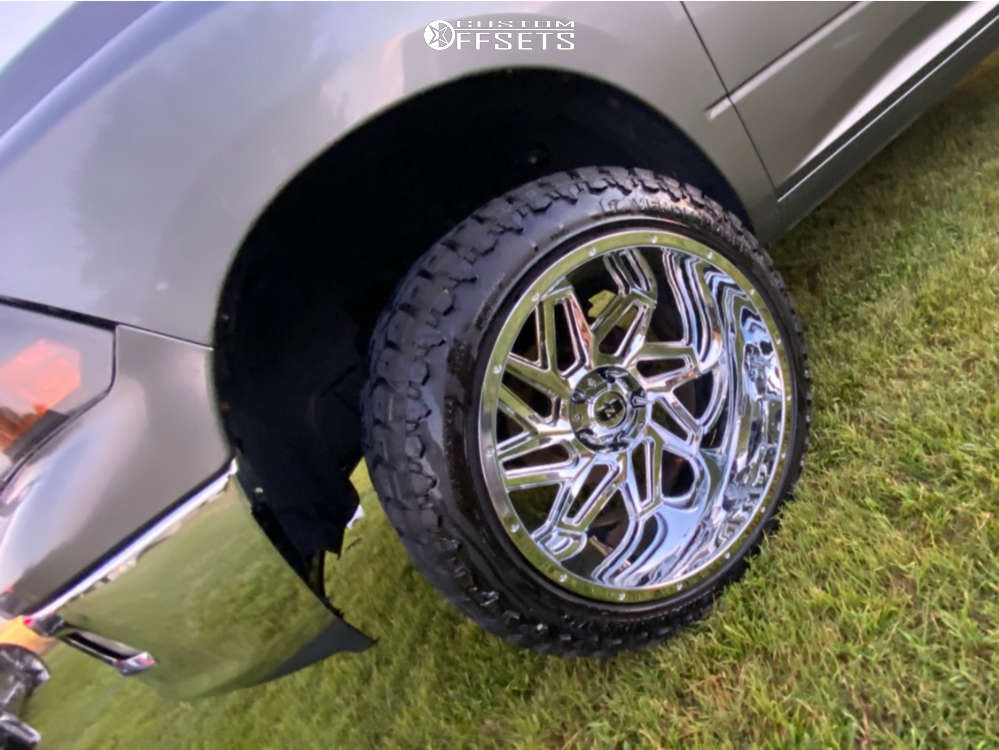2010 Dodge Ram 1500 with 22x14 -76 Vision Spyder and 33/13.5R22 Venom ...