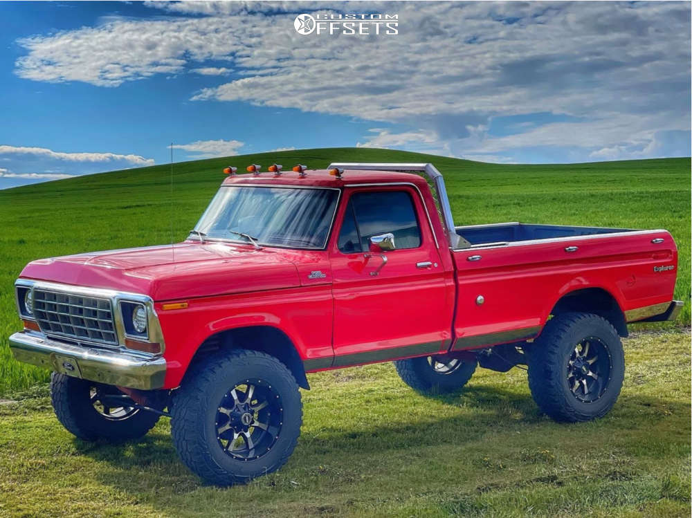 1978 Ford F-150 with 20x10 -24 Moto Metal Mo970 and 37/12.5R20 Pro Comp ...