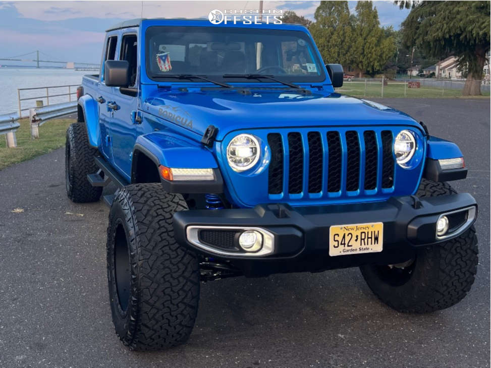 2022 Jeep Gladiator with 20x12 -44 Vision Tactical and 37/13.5R20 Venom ...