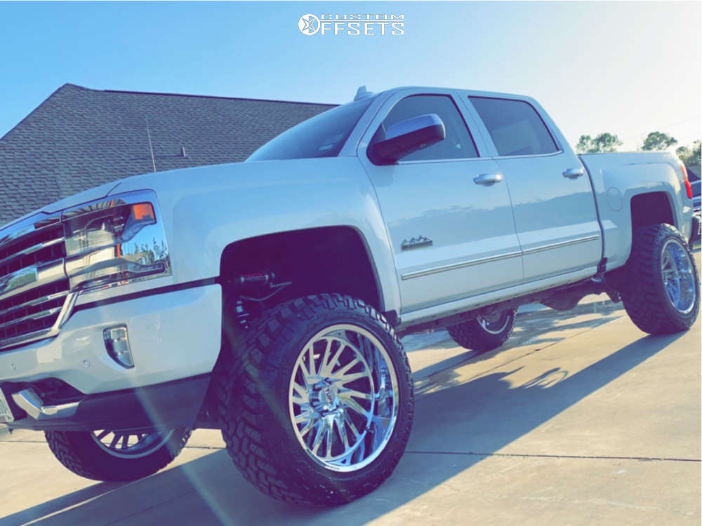 2018 Chevrolet Silverado 1500 with 22x12 -45 Tuff T2a and 35/12.5R22 ...