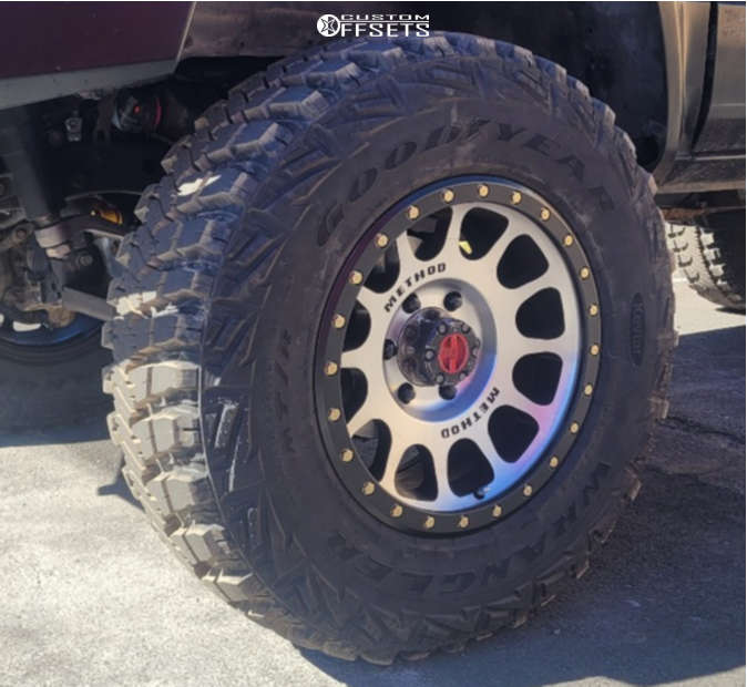 1987 Toyota 4Runner with 17x8.5 0 Method Mr305 and 33/10.5R17 Goodyear ...