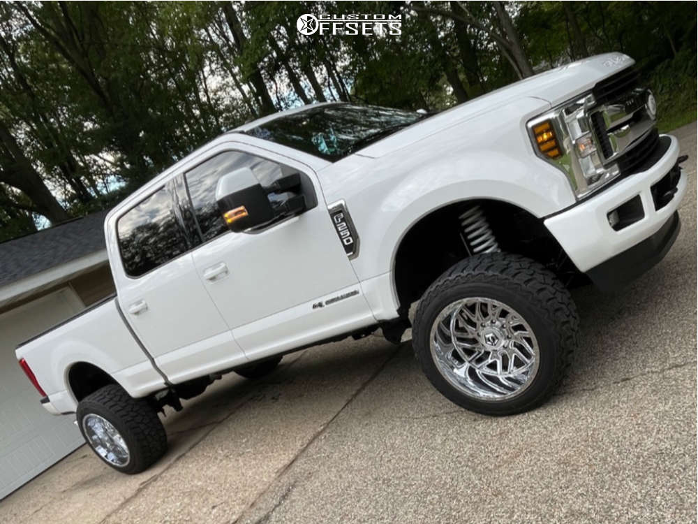 2018 Ford F-250 Super Duty with 22x14 -76 TIS 544C and 35/13.5R22 ...