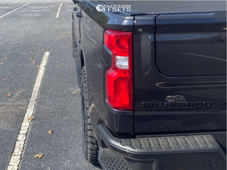 2022 Chevrolet Silverado 1500 with 20x9 1 Fuel Sledge and 275/60R20 ...