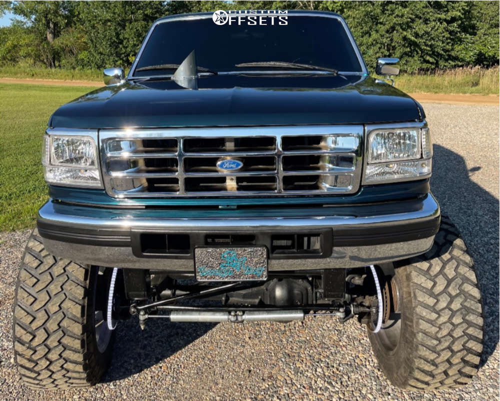 1997 Ford F-250 with 24x14 -76 Hostile Rage and 40/15.5R24 Nitto Trail ...