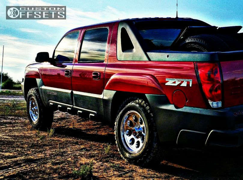 2003 Chevrolet Avalanche with 18x9 0 Level 8 Tracker and 275/70R18 ...