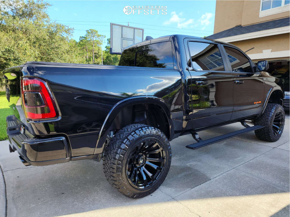 2021 Ram 1500 with 22x12 -44 Fuel Blitz and 35/12.5R22 Nitto Ridge ...