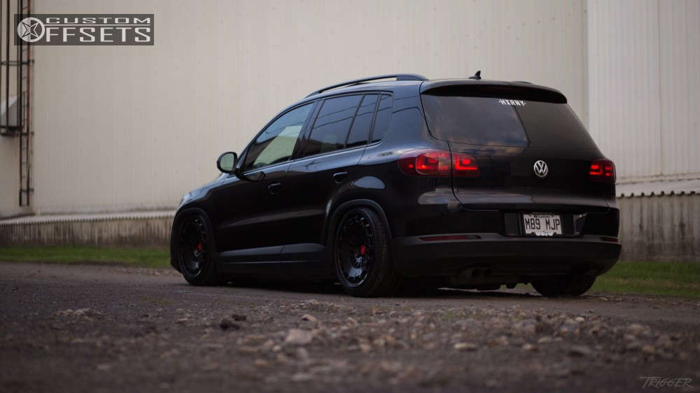 2013 Volkswagen Tiguan with 18x9.5 35 Rotiform Ccv and 235/40R18 GT ...