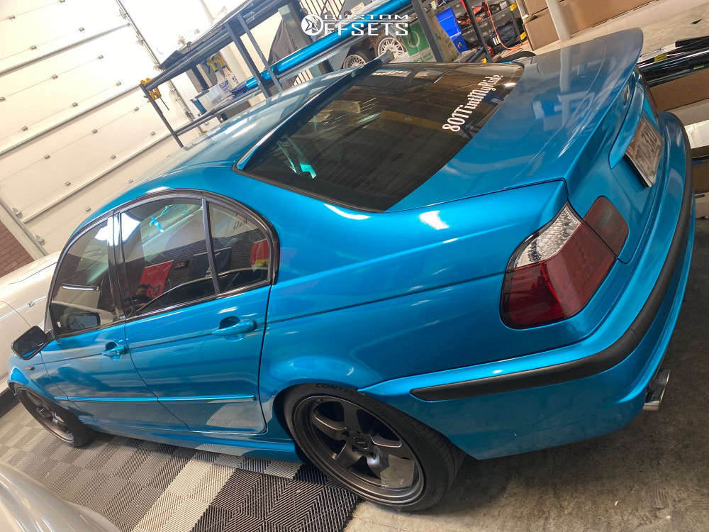 2003 BMW 330i with 18x9.5 40 Momo RF Series Etna and 225/40R18 ...