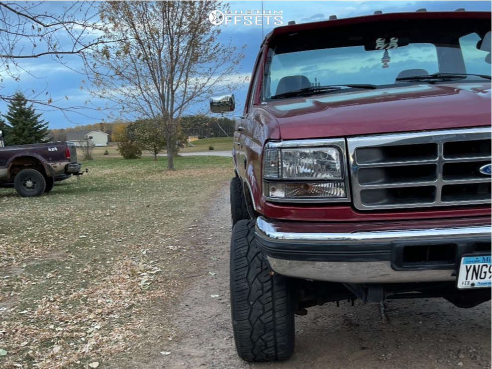 1995 Ford F-350 with 22x12 -51 ARKON OFF-ROAD Caesar and 305/50R22 ...