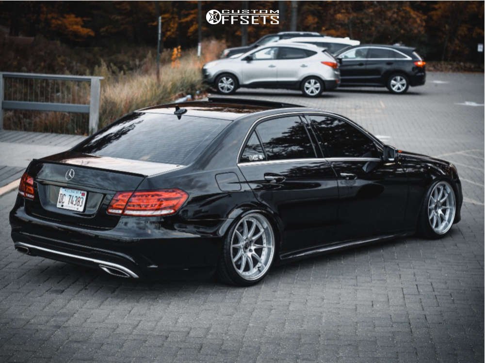 2014 Mercedes-Benz E350 with 19x9.5 22 Aodhan Ds07 and 235/35R19 ...