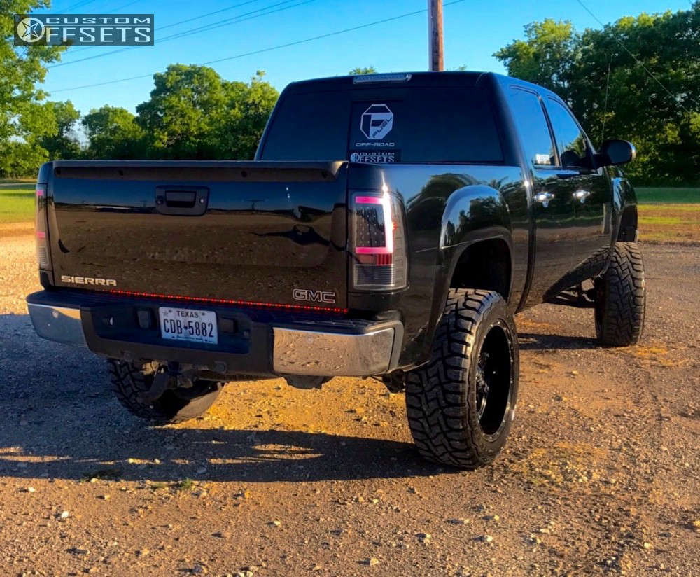 2011 GMC Sierra 1500 with 22x11 -24 Fuel Hostage and 35/12.5R22 Toyo ...