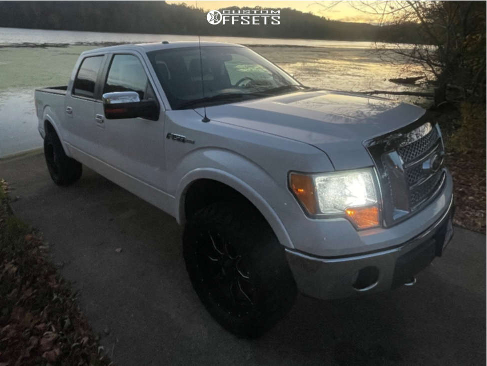 2010 Ford F-150 with 20x10 -24 Moto Metal Mo970 and 33/12.5R20 Venom ...