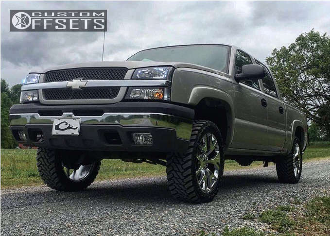 2004 Chevrolet Silverado 1500 with 22x9 28 OE Performance 169 and 33/12 ...