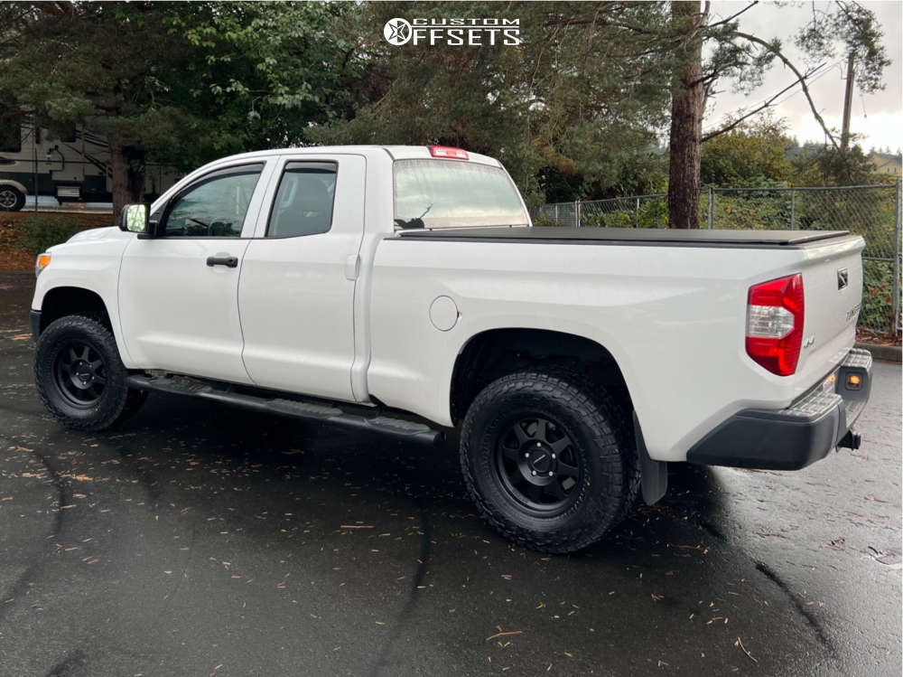 2017 Toyota Tundra with 18x9 25 Method Mr701 and 295/70R18 Falken ...