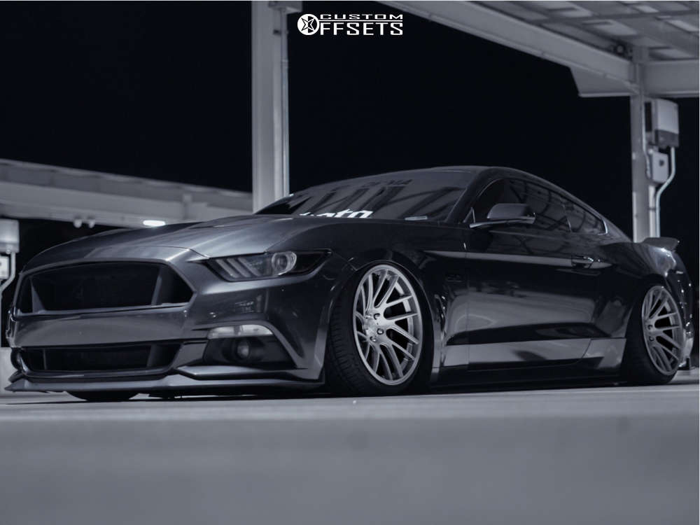 2016 Ford Mustang with 19x11 7 Anovia Elder and 245/35R19 Continental ...